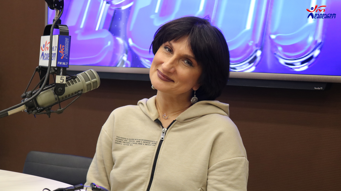 „მამის რეპერტუარის მოსმენა ძალიან რთული და ემოციური იყო, ხშირად ვერ ...